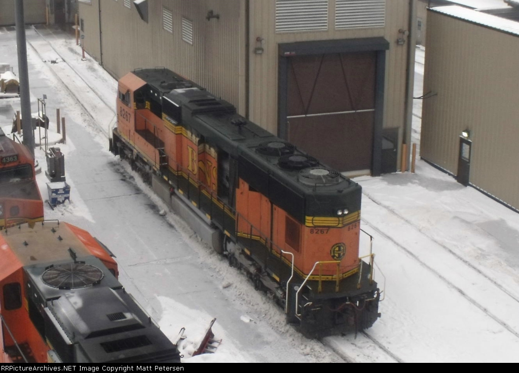 BNSF 8267